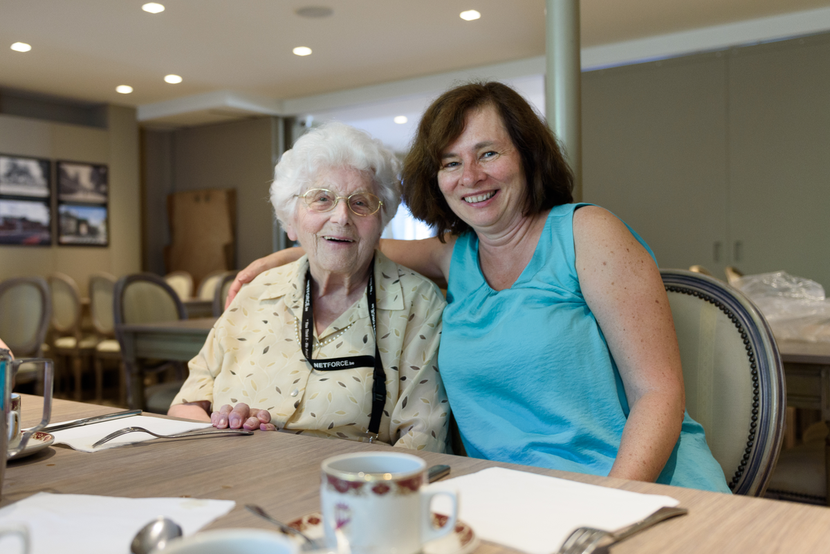 contact - Kontakt Bejaarden